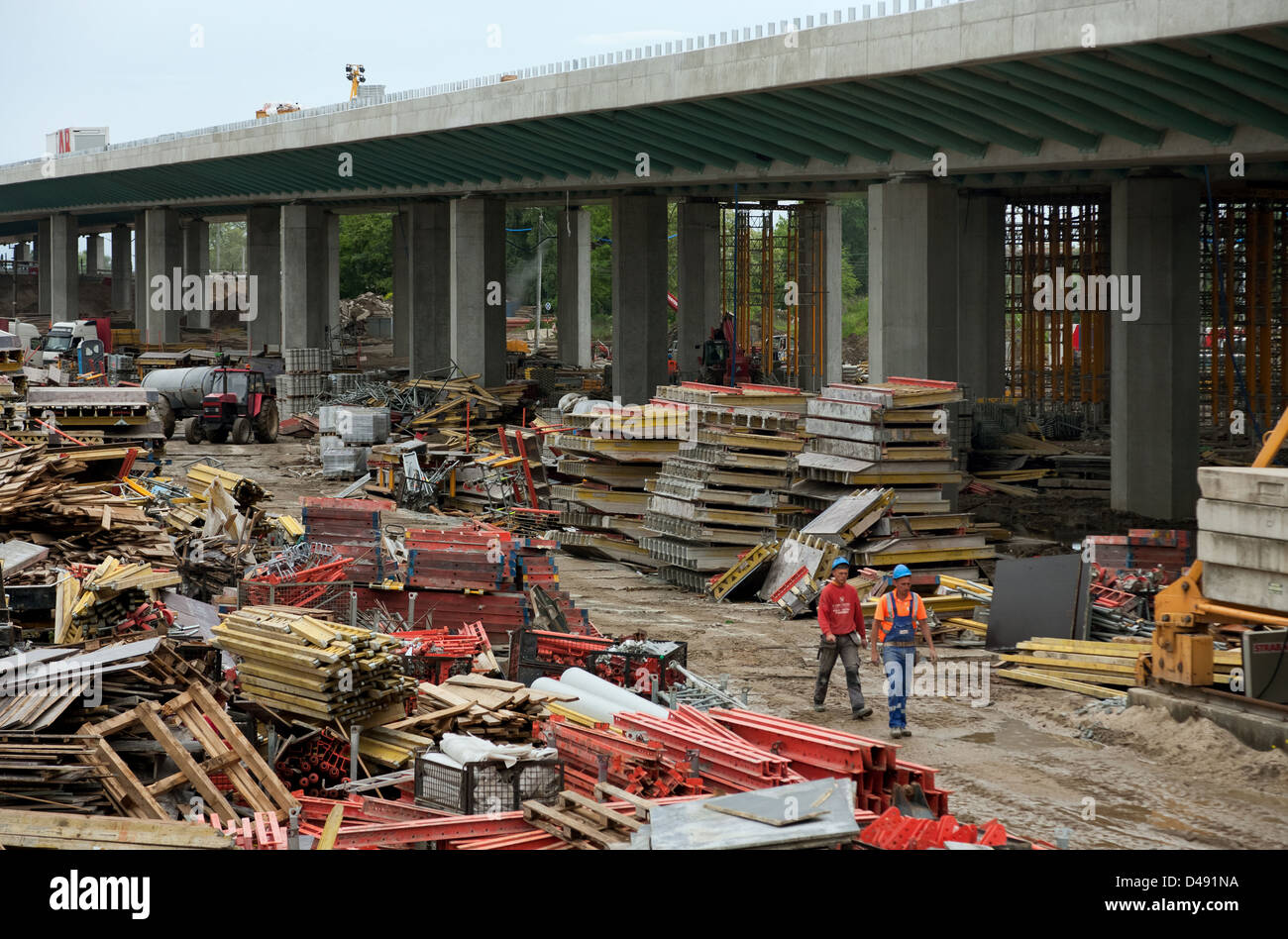 New materials of building hi-res stock photography and images - Alamy