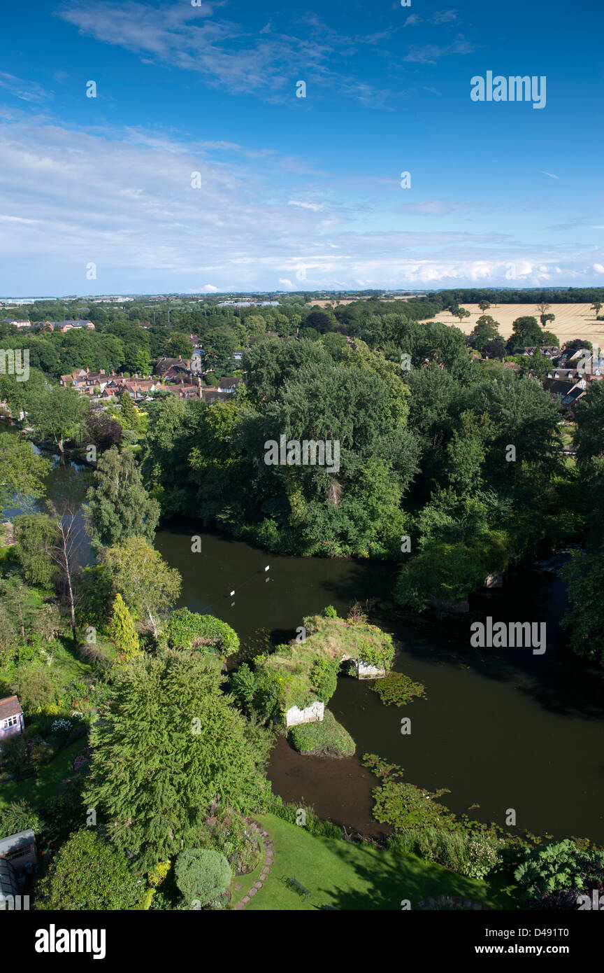 Looking over the River Avon to the surrounding countryside from Warwick ...
