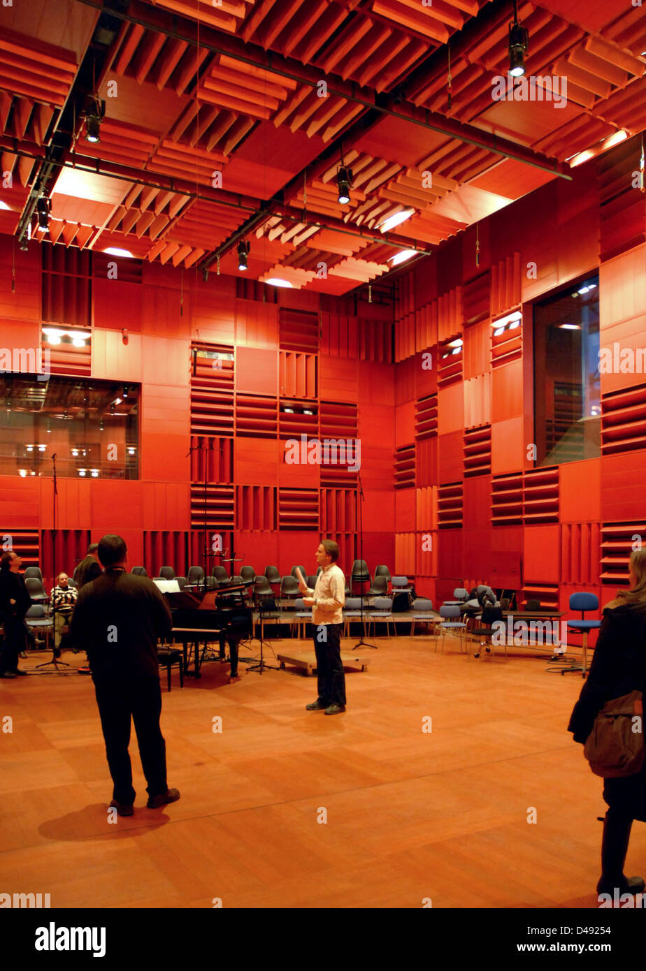 Home concert hall hi-res stock photography and images - Alamy