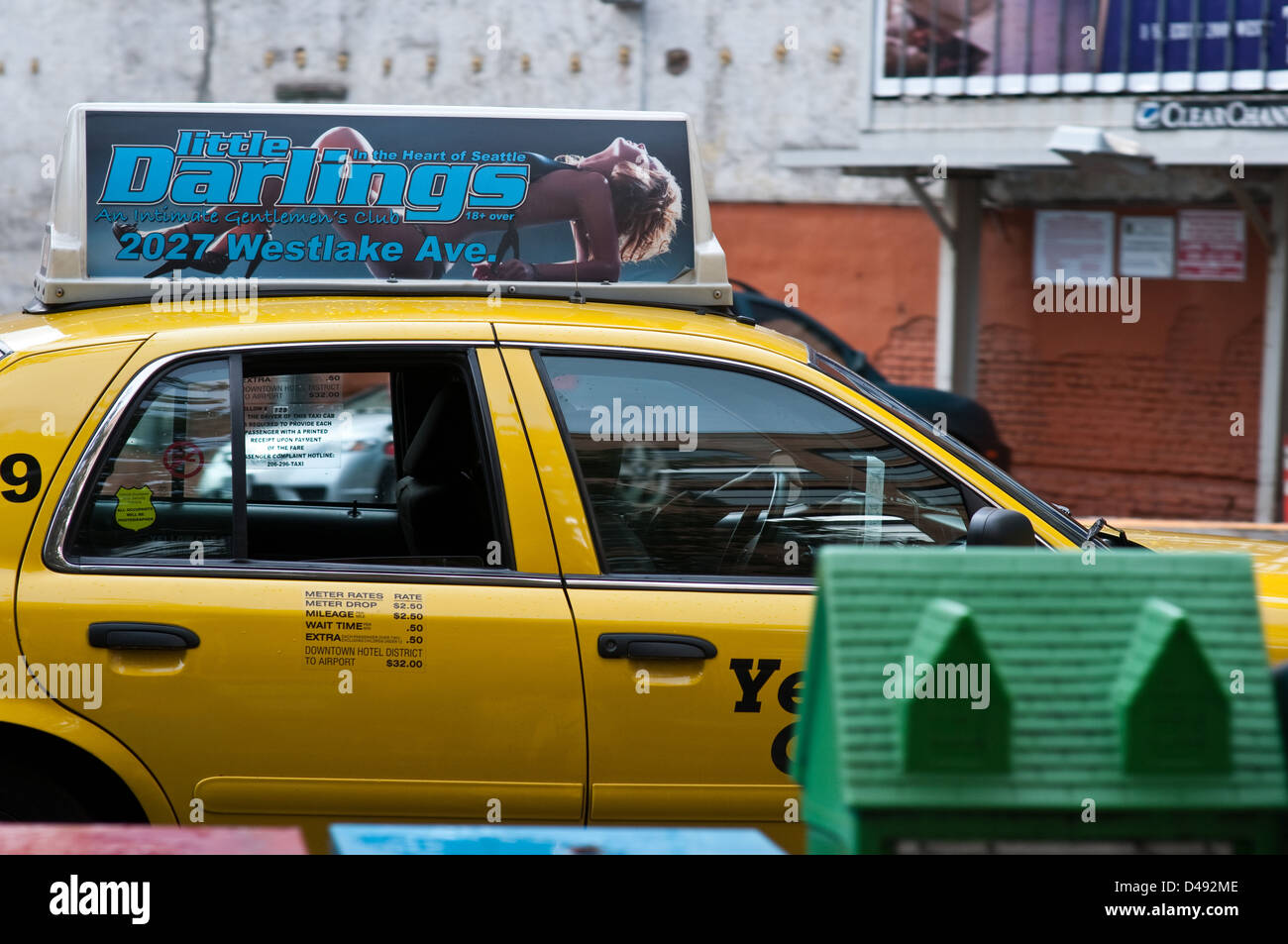 Yellow cab seattle hi-res stock photography and images - Alamy
