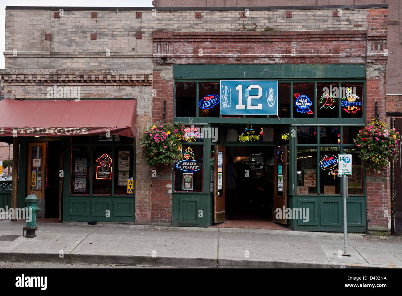 Seattle, USA, Old Bar in Downtown Stock Photo - Alamy