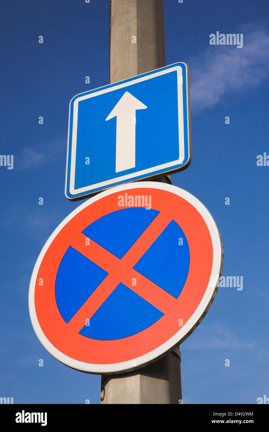 Pillar Pillars Signage Signs High Resolution Stock Photography and ...