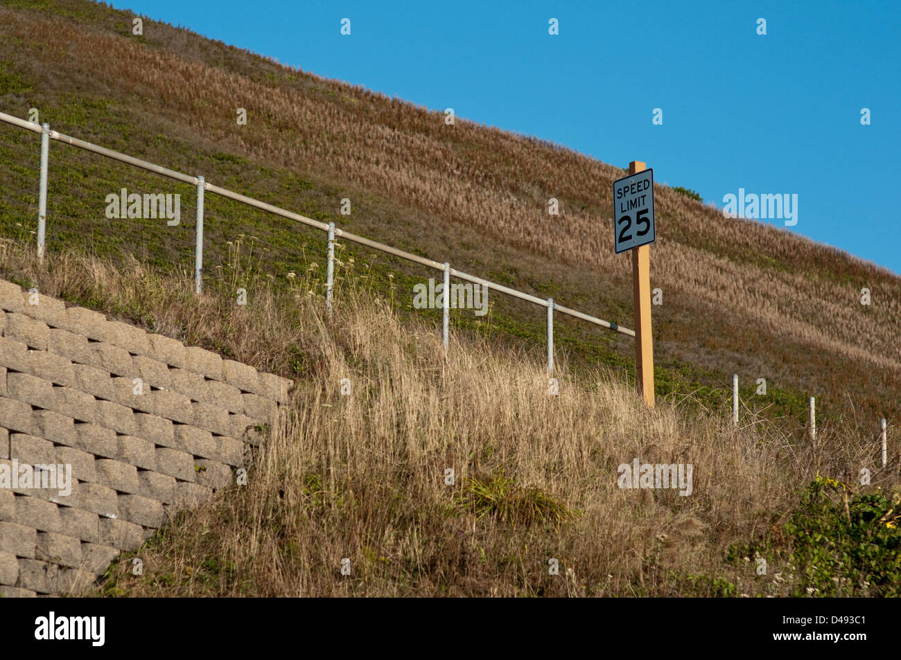 Newport, Rhode Island, shield for maximum speed 25 mph Stock Photo - Alamy