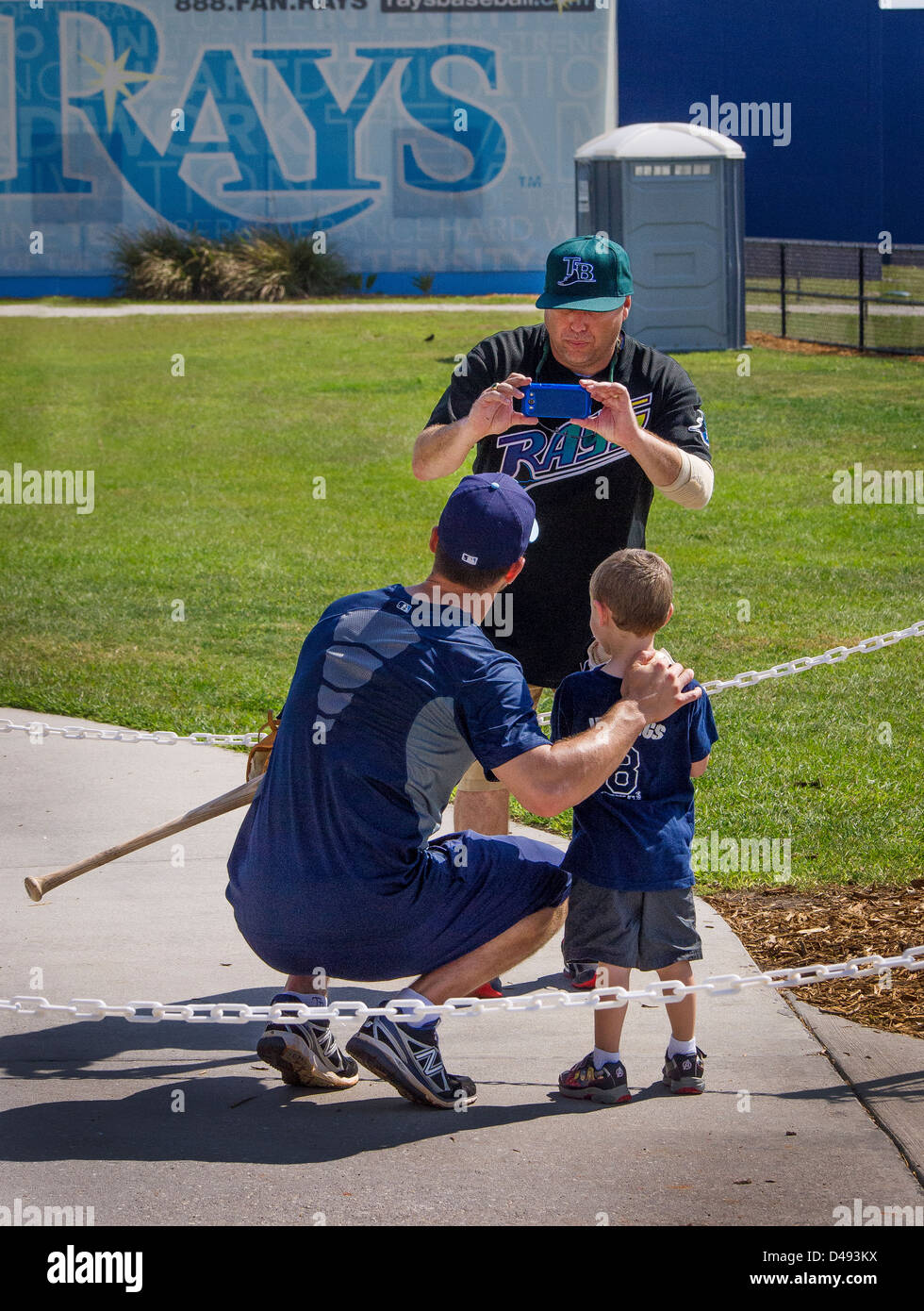American baseball fan takes picture of his 3-1/2 year old posing with ...