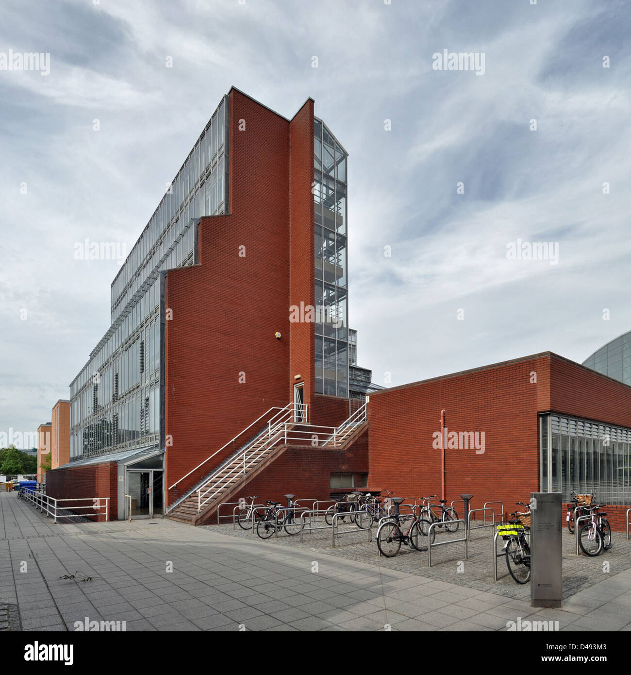 James Stirling's design for the Cambridge University History Faculty ...