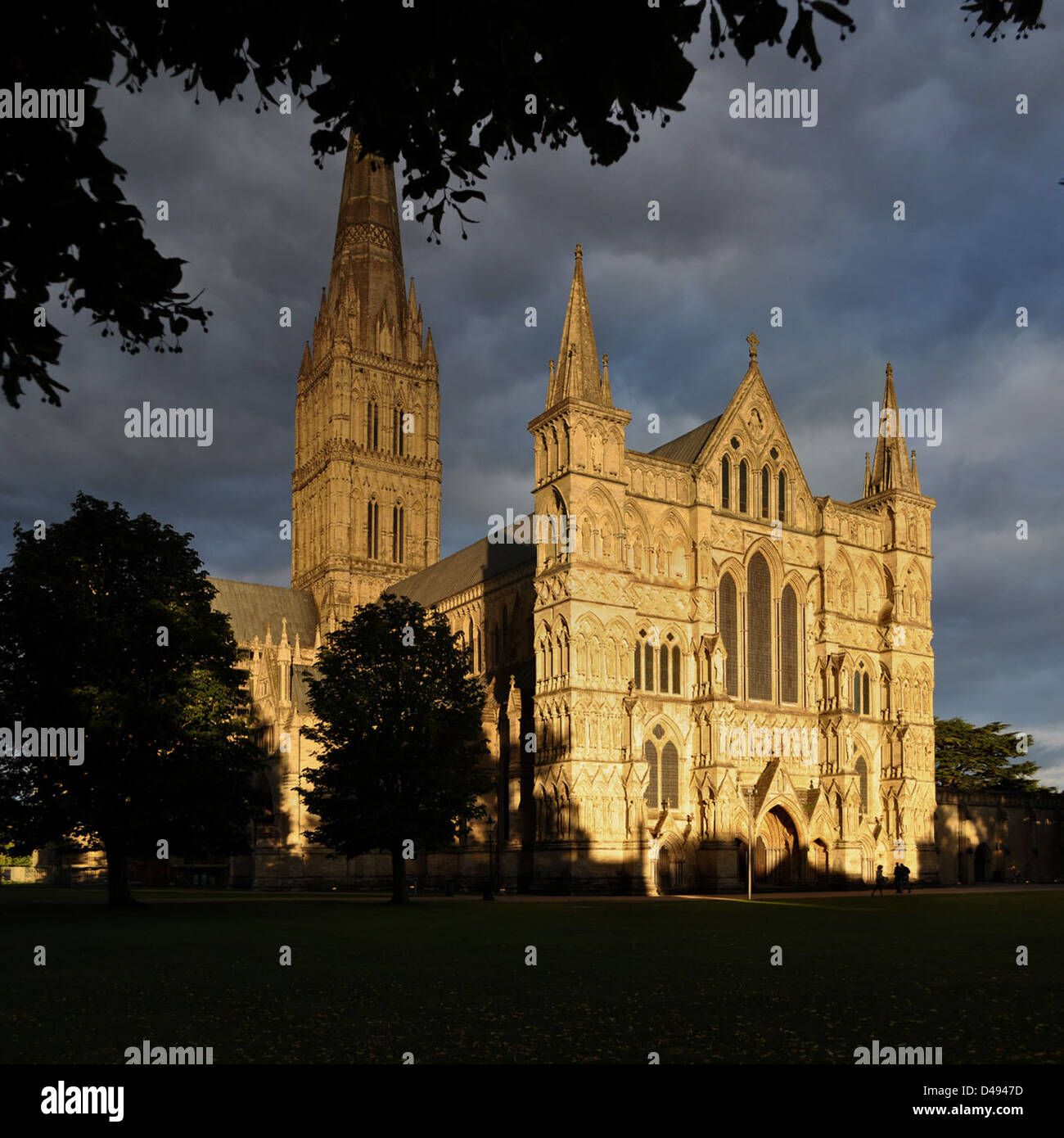 English gothic tower hi-res stock photography and images - Alamy