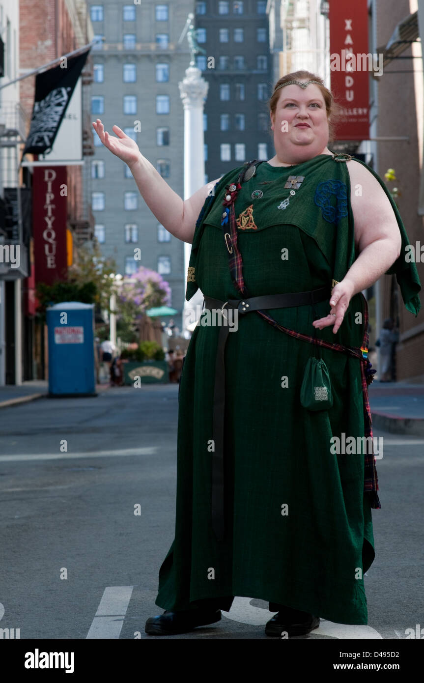 San Francisco, USA, an opera singer on the road Stock Photo - Alamy