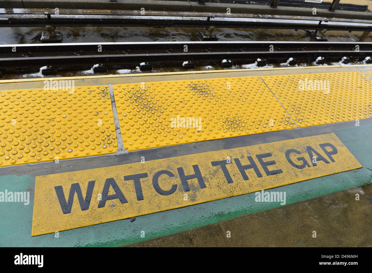 Merrick, New York, USA. 8th March 2013. The Long Island Rail Road ...