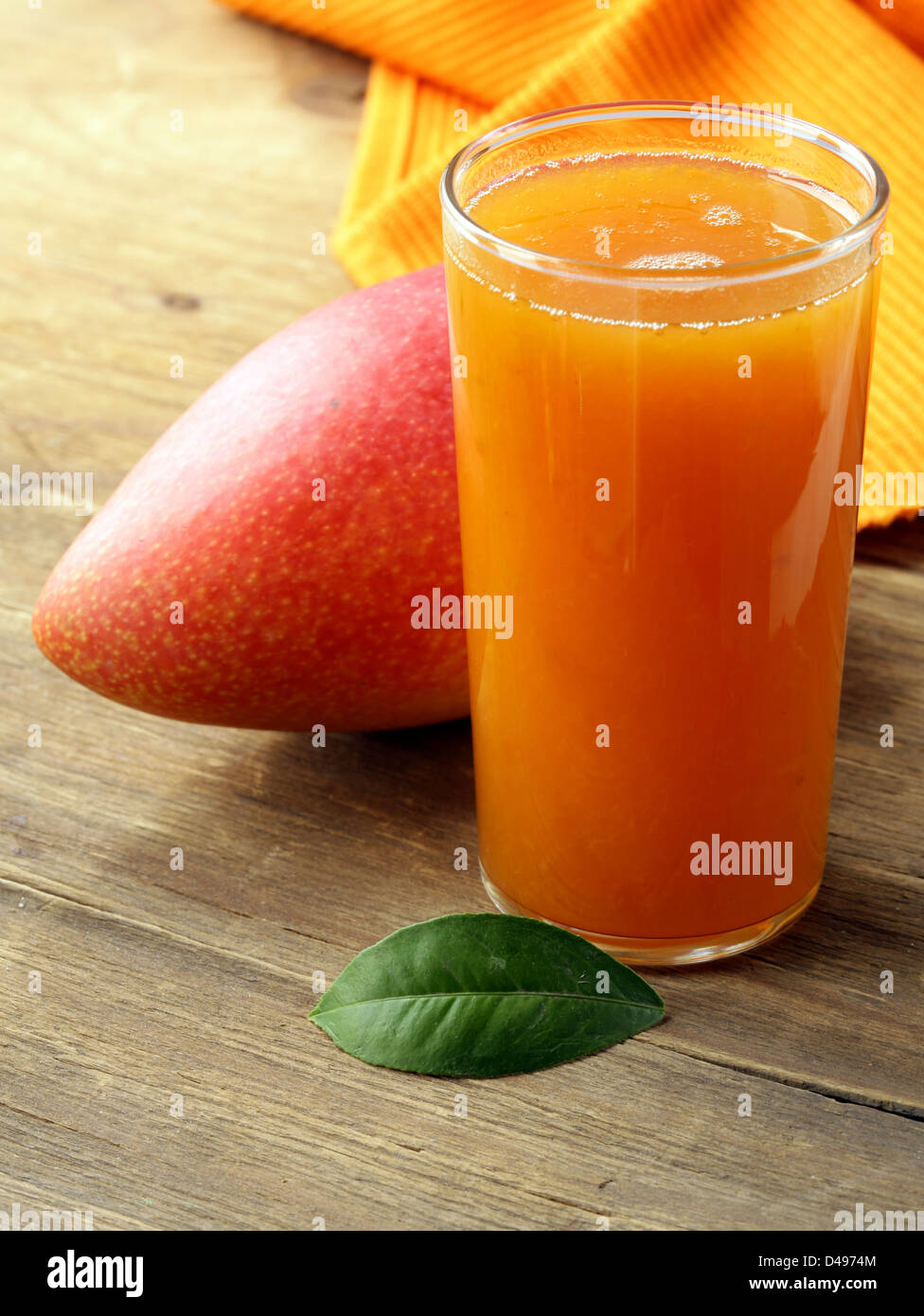 fresh mango juice and mango fruit Stock Photo - Alamy