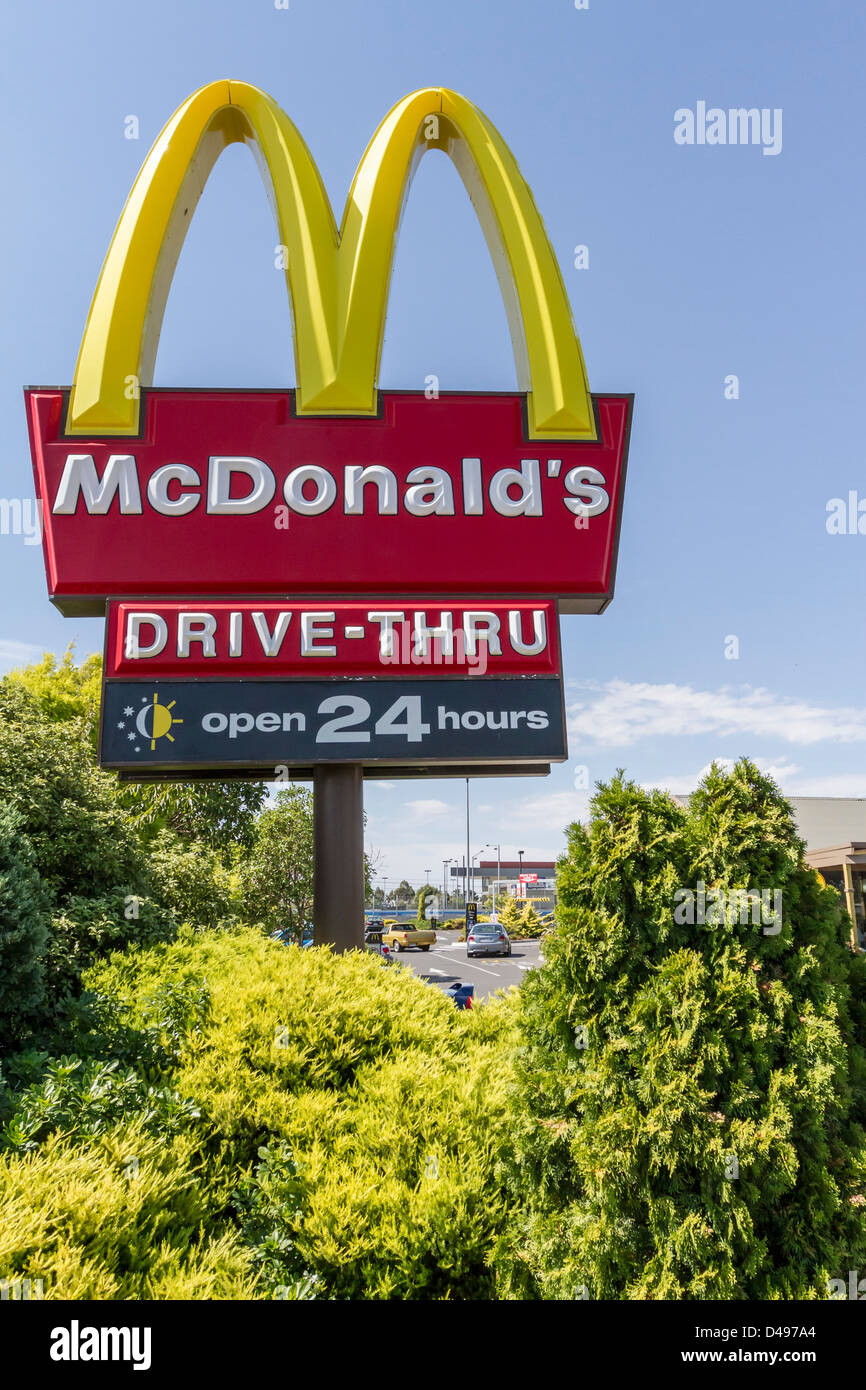 Cheeseburger burger mcdonalds mcdonalds hi-res stock photography and ...