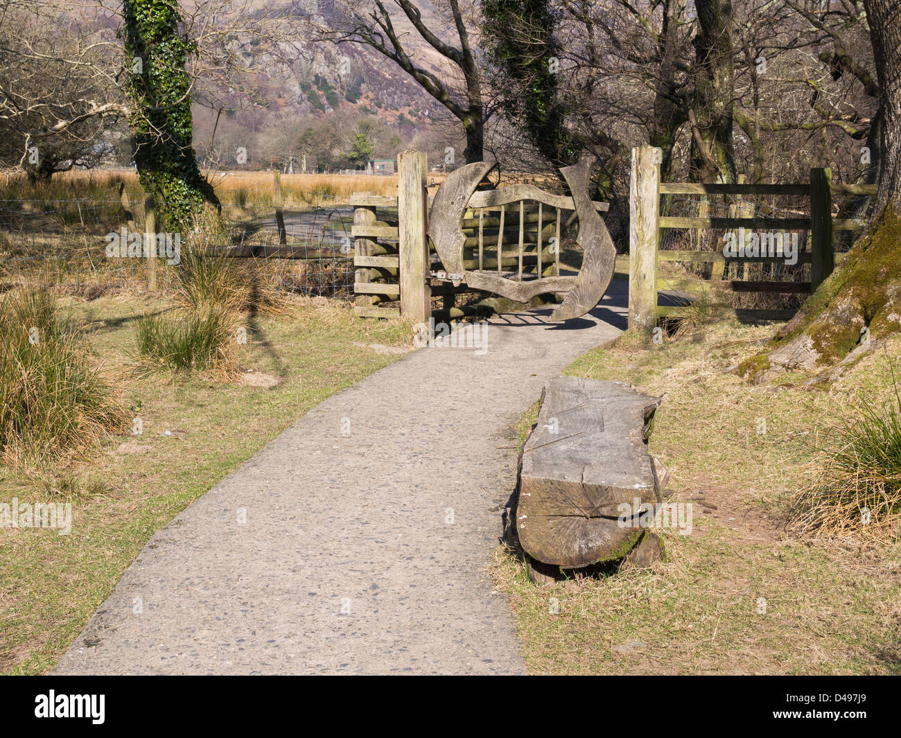 Rustic paths hi-res stock photography and images - Alamy