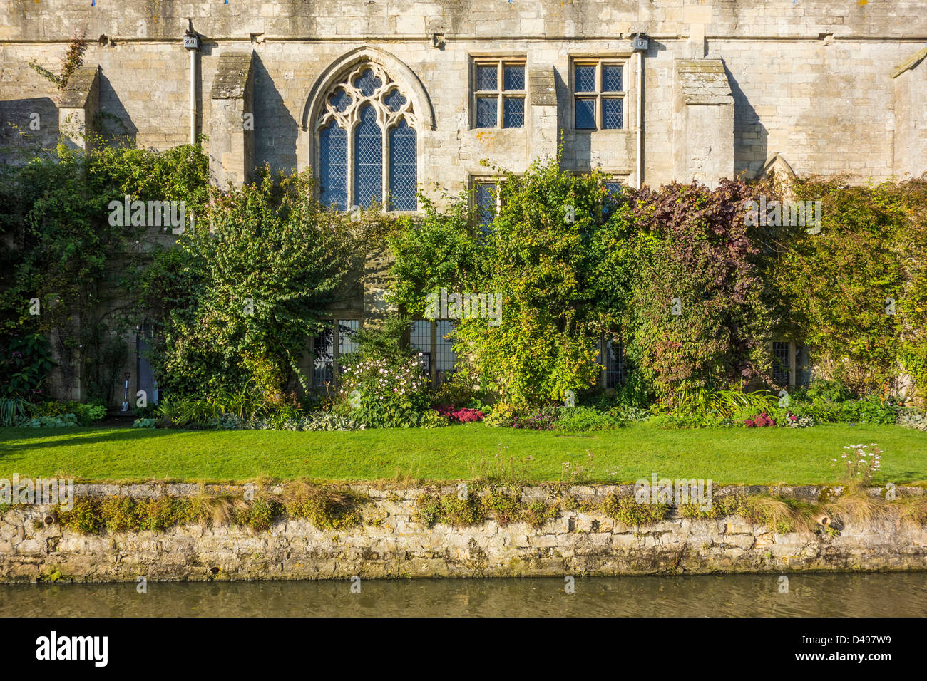 Markenfield hall hi-res stock photography and images - Alamy