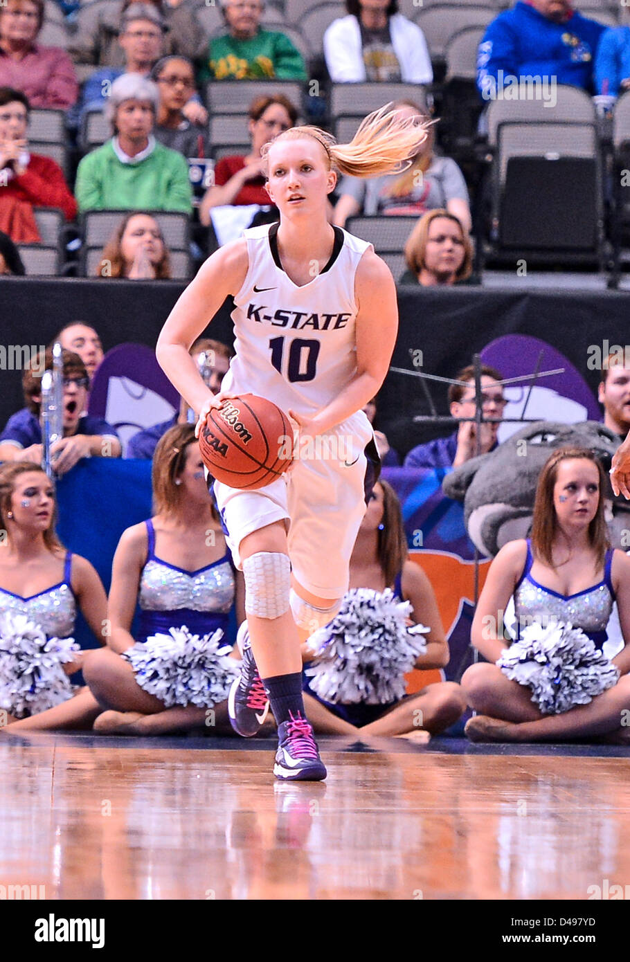 Heidi brown hi-res stock photography and images - Alamy