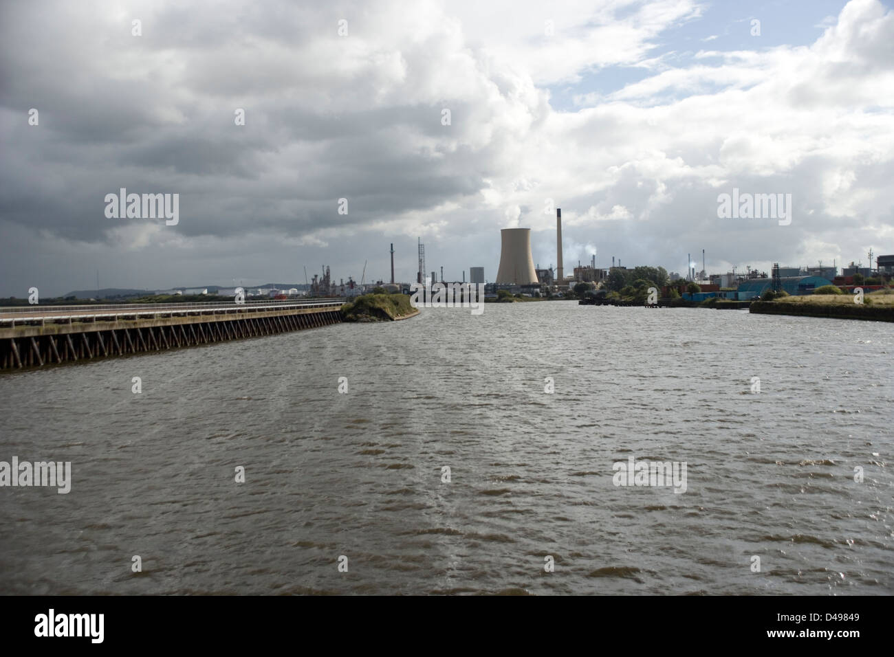Stanlow oil hi-res stock photography and images - Alamy