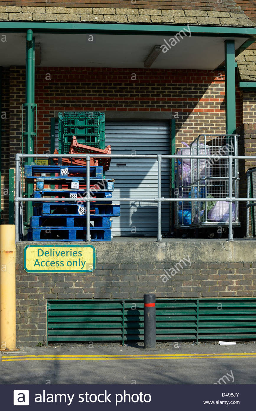 Loading Crates High Resolution Stock Photography and Images - Alamy