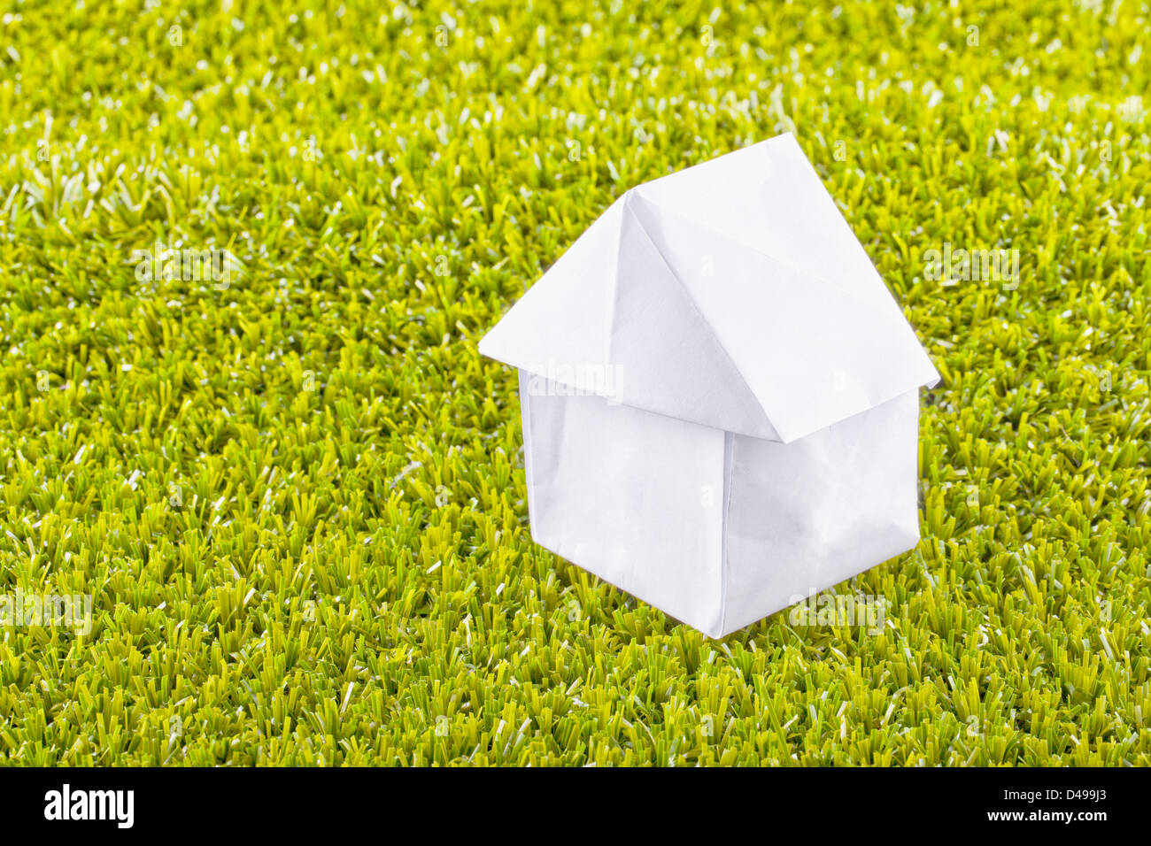 Paper house build hi-res stock photography and images - Alamy