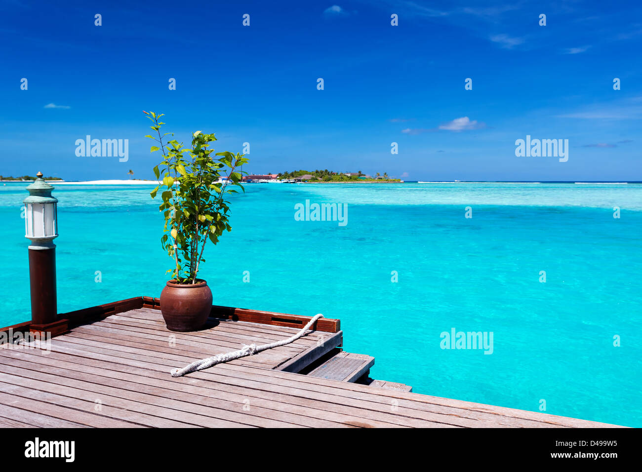 Jetty on lagoon hi-res stock photography and images - Alamy