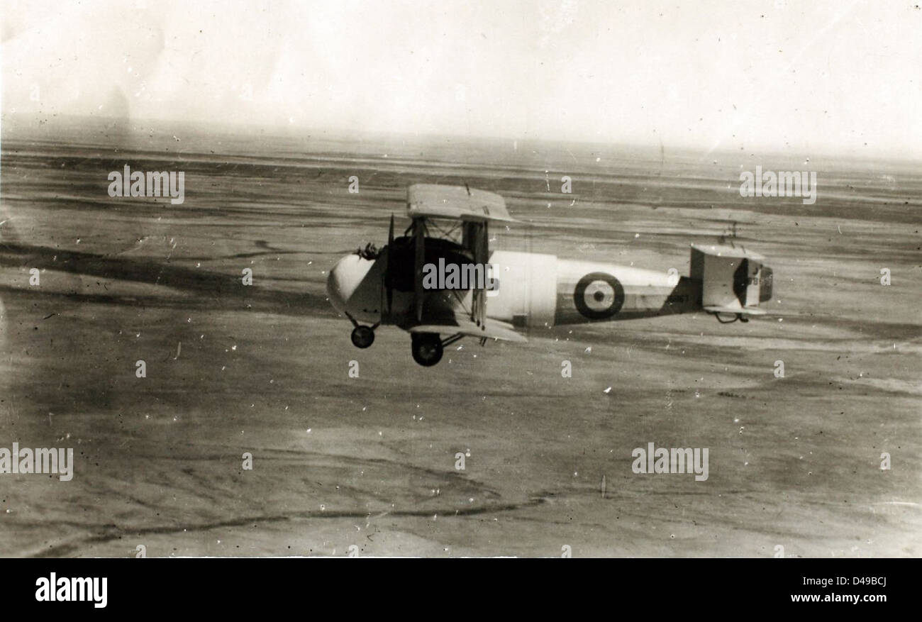 The Vickers Vernon was a British transport aircraft used by the Royal ...