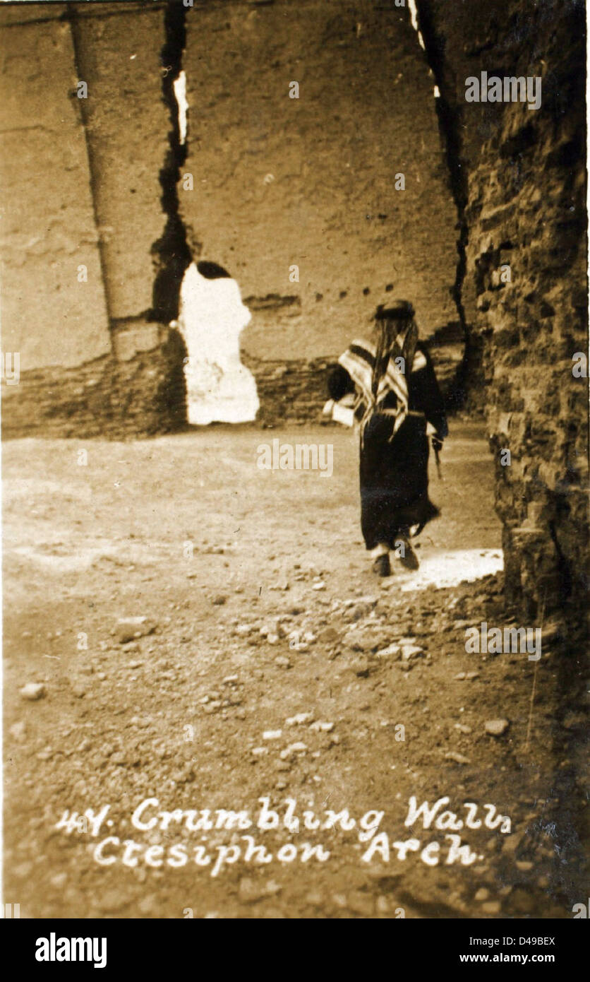 Crumbling Wall, Ctesiphon Arch Stock Photo - Alamy