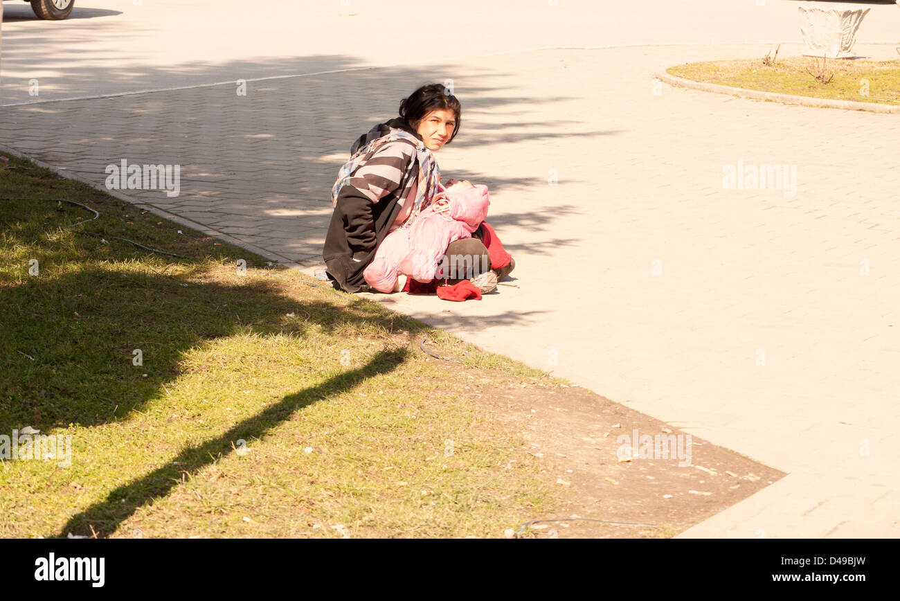 Street beggars beggar hi-res stock photography and images - Alamy
