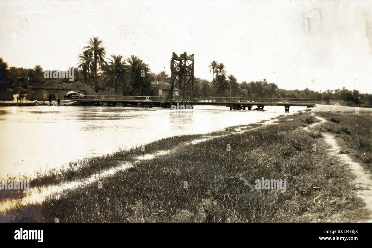 Historic bridge iraq hi-res stock photography and images - Alamy