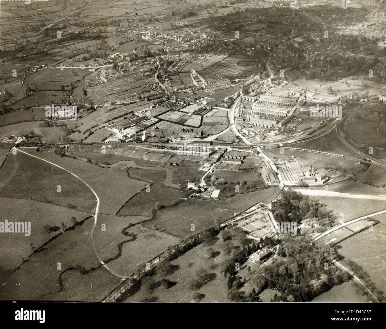 This image, captured by Edwin Newman, shows a scene from Iraq ...