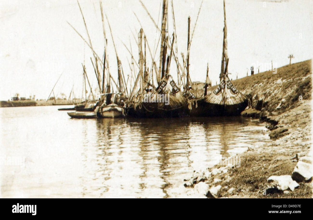 Feluccas are traditional Arab sailing boats, commonly used in the ...