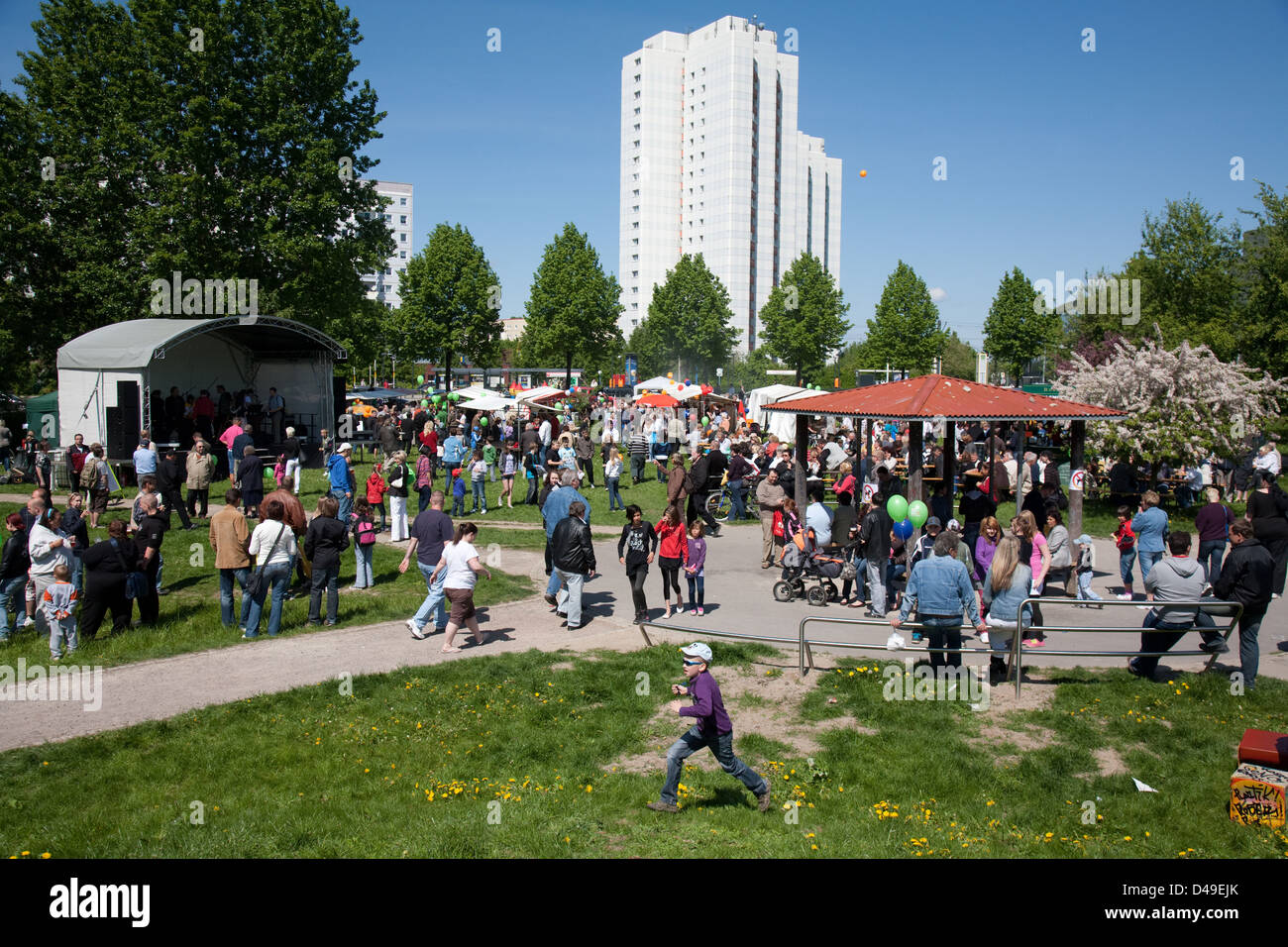 Family residents hi-res stock photography and images - Alamy