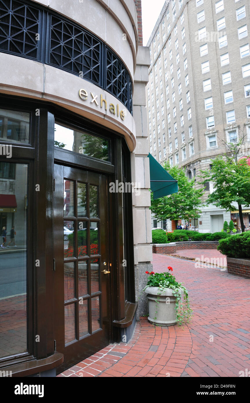 Exhale spa in downtown Boston, Massachusetts, USA Stock Photo - Alamy