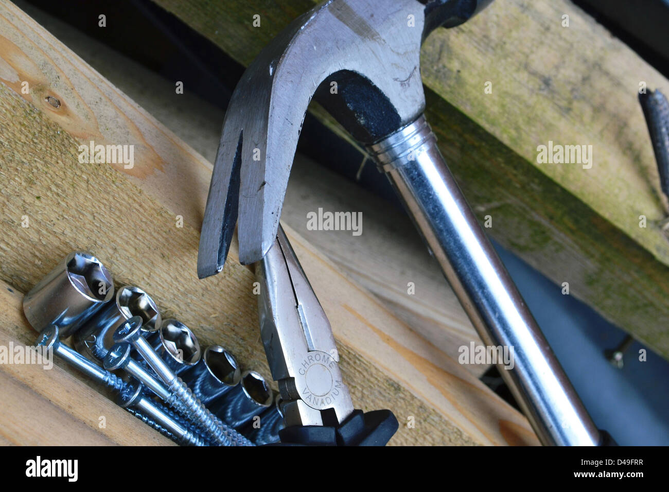 Hammer and Pliers Stock Photo - Alamy