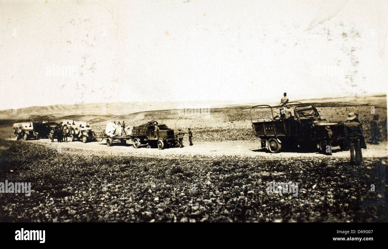 Convoy route planning hi-res stock photography and images - Alamy