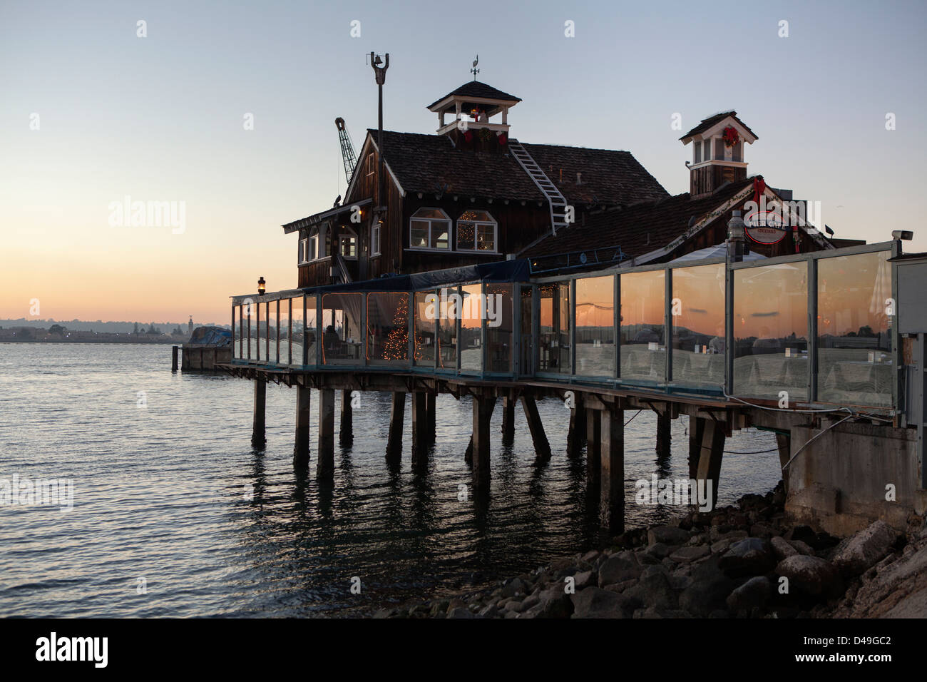 Pier cafe seaport village hi-res stock photography and images - Alamy