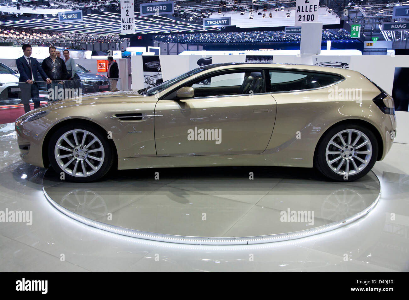 Jet 2 hi-res stock photography and images - Alamy