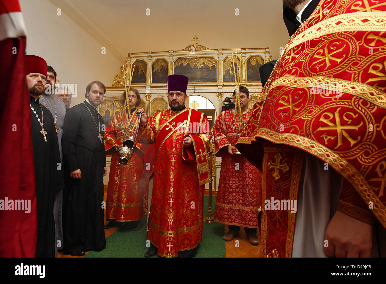 Russian orthodox monks hi-res stock photography and images - Alamy