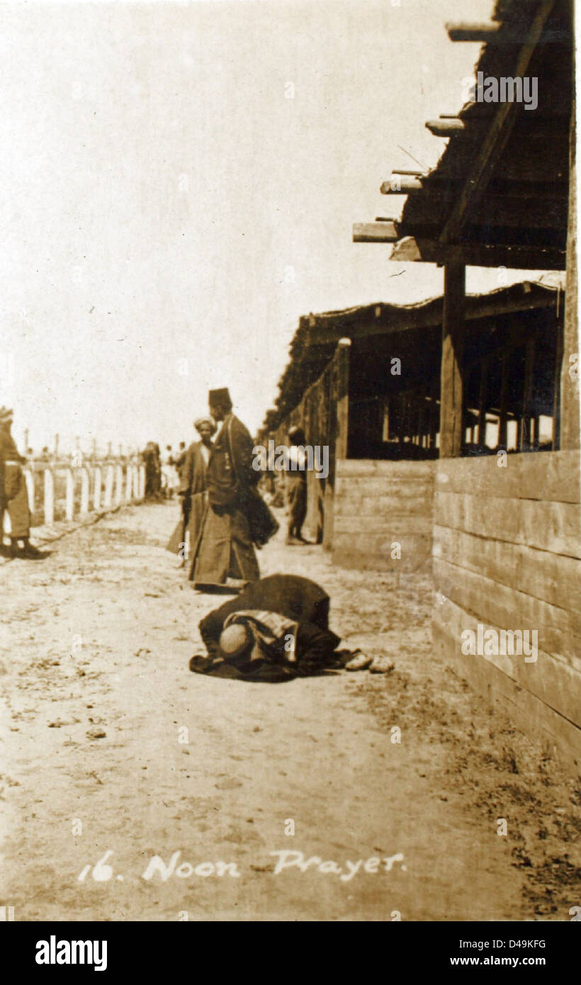 Noon prayer hi-res stock photography and images - Alamy