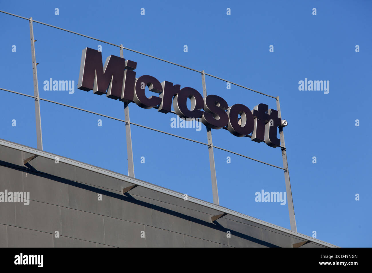 Microsoft Sign High Resolution Stock Photography and Images - Alamy