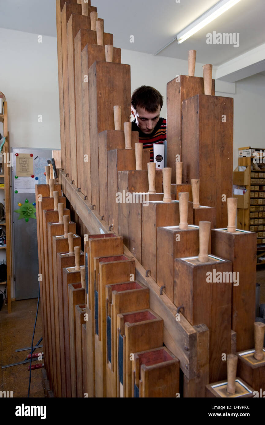 Organ builders hi-res stock photography and images - Alamy