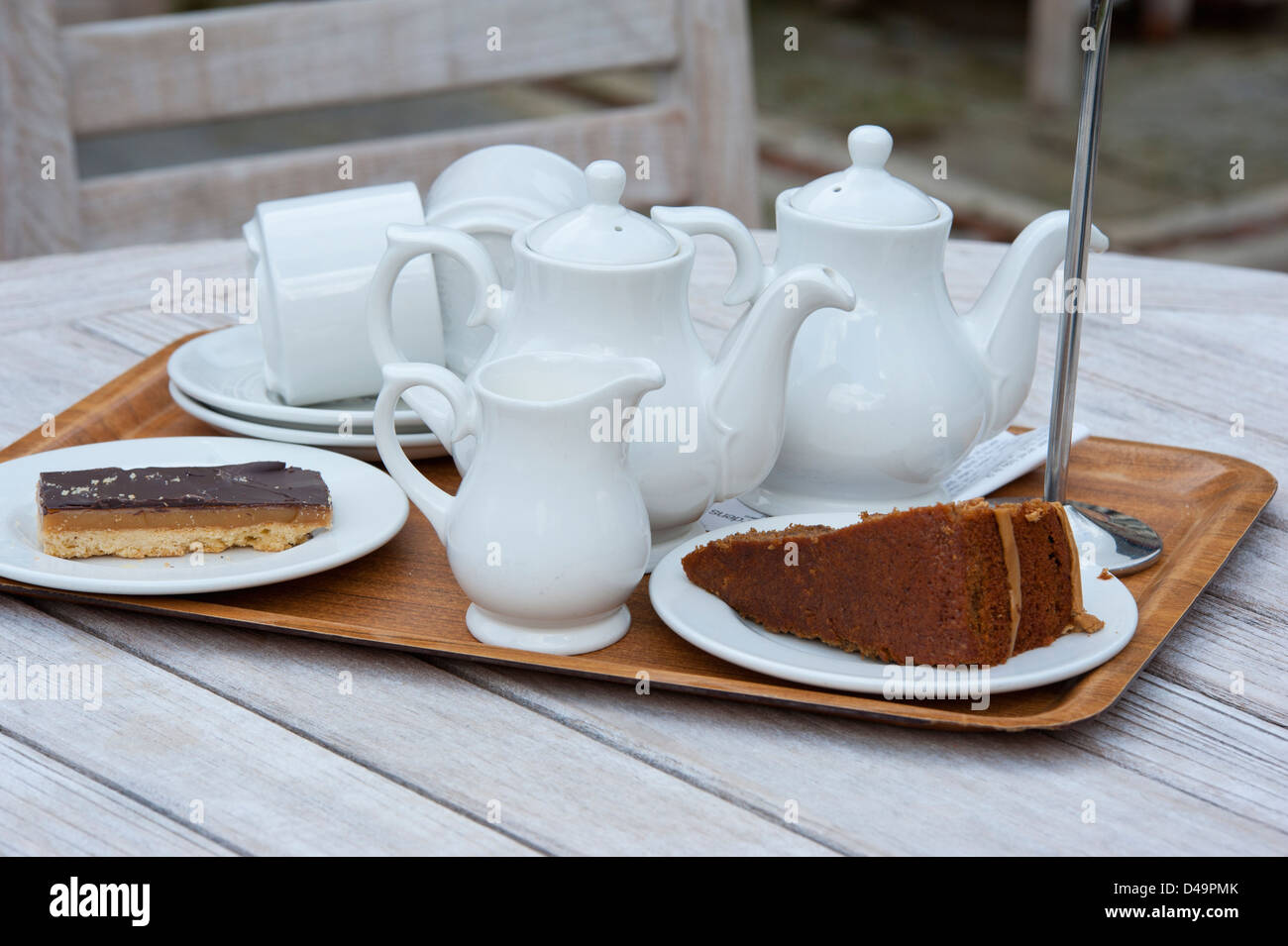 Cafeteria tray hi-res stock photography and images - Alamy