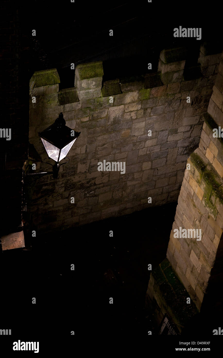 York city walls at night hi-res stock photography and images - Alamy