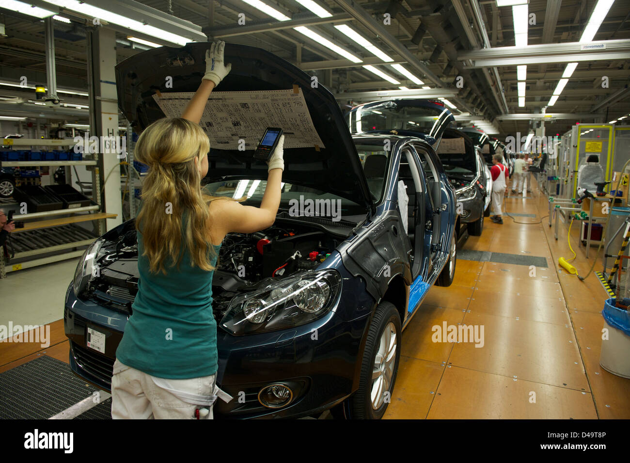 Assembly line wolfsburg germany hi-res stock photography and images - Alamy