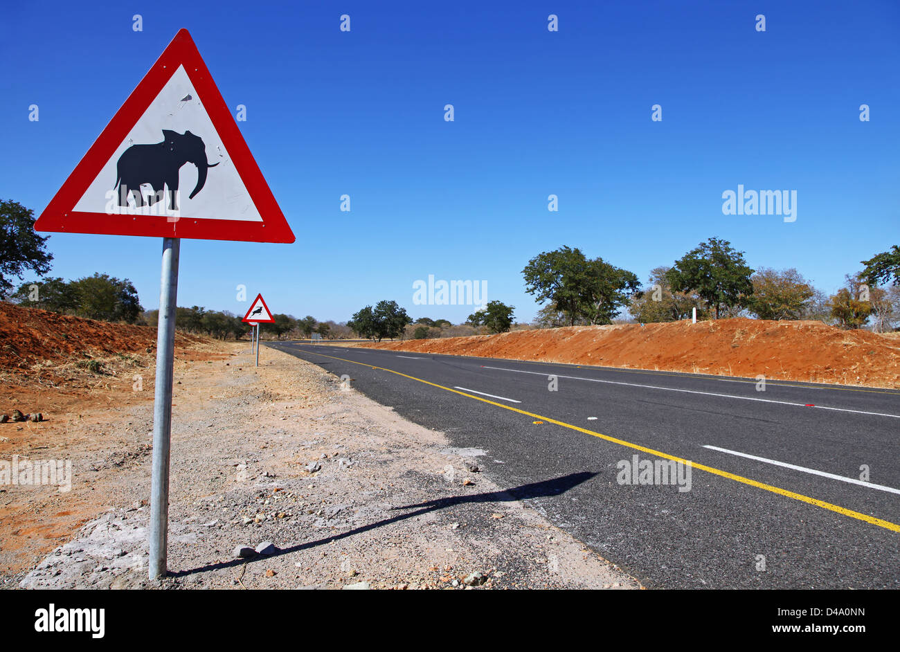 elephant signpost at Chobe National Park Stock Photo - Alamy