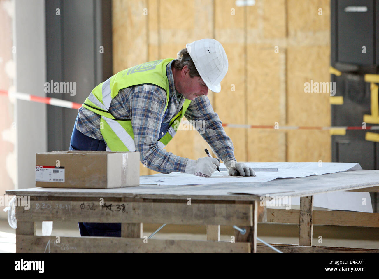 Schoenefeld, Germany, construction worker on the BBI construction site ...