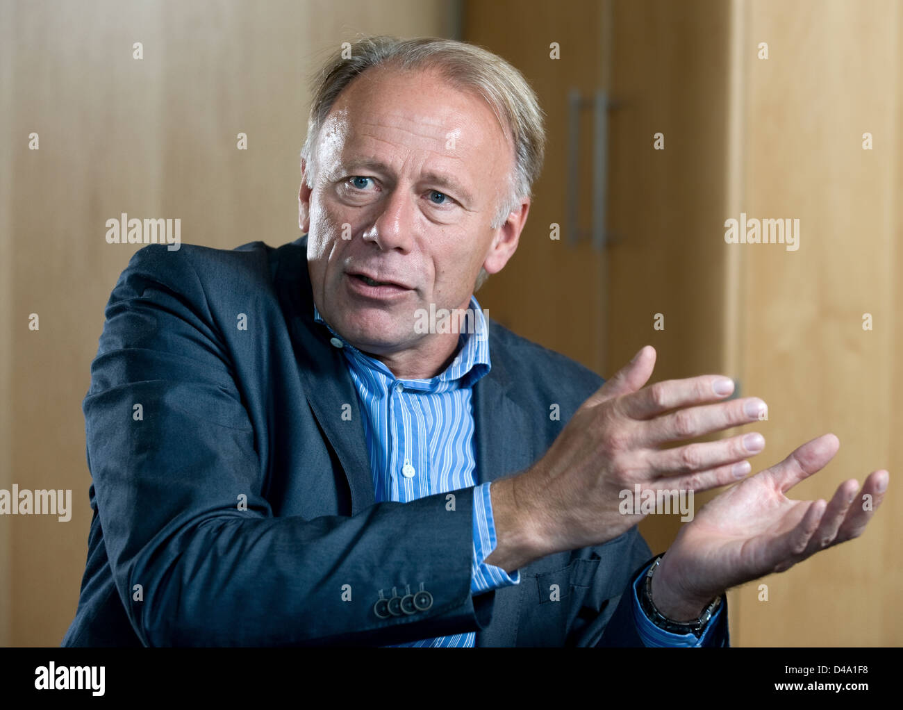 Chairman of the parliamentary group of alliance 90 the greens hi-res stock photography and ...