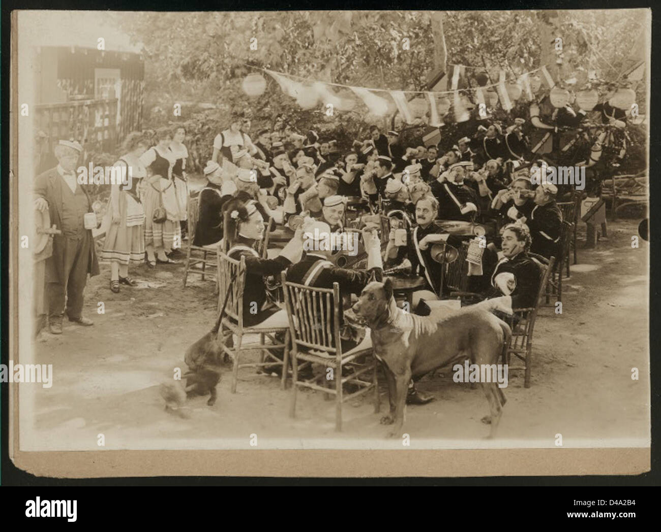 This still from the 1915 silent film 'Old Heidelberg' captures a scene ...