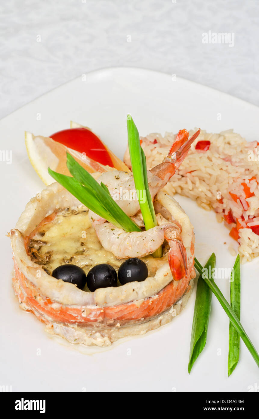 fish with rice and vegetables Stock Photo - Alamy