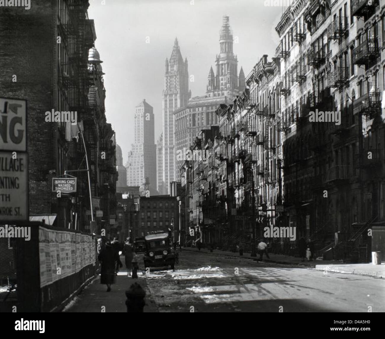 Berenice Abbott’s 1935 photograph of Henry Street in Manhattan shows ...
