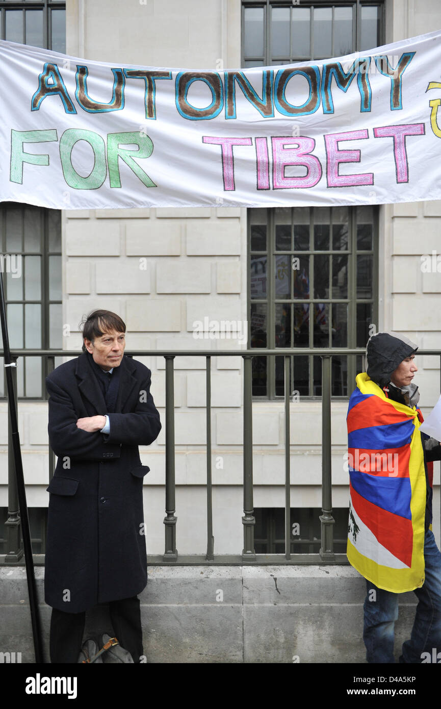Free tibet protest hi-res stock photography and images - Alamy