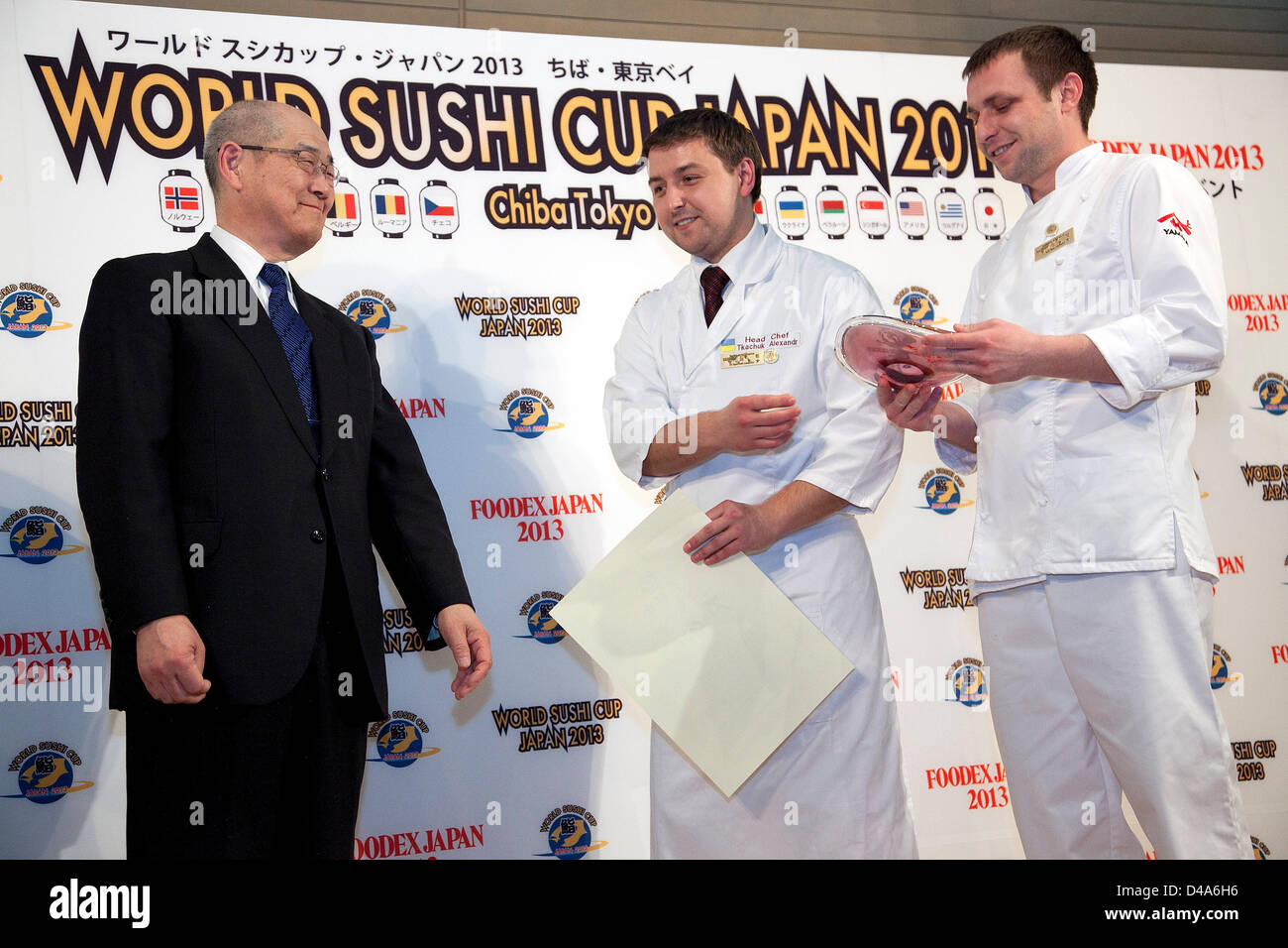 Japan sushi making class hi-res stock photography and images - Alamy