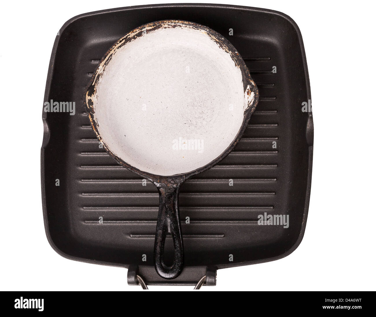 Cast iron pan hi-res stock photography and images - Alamy