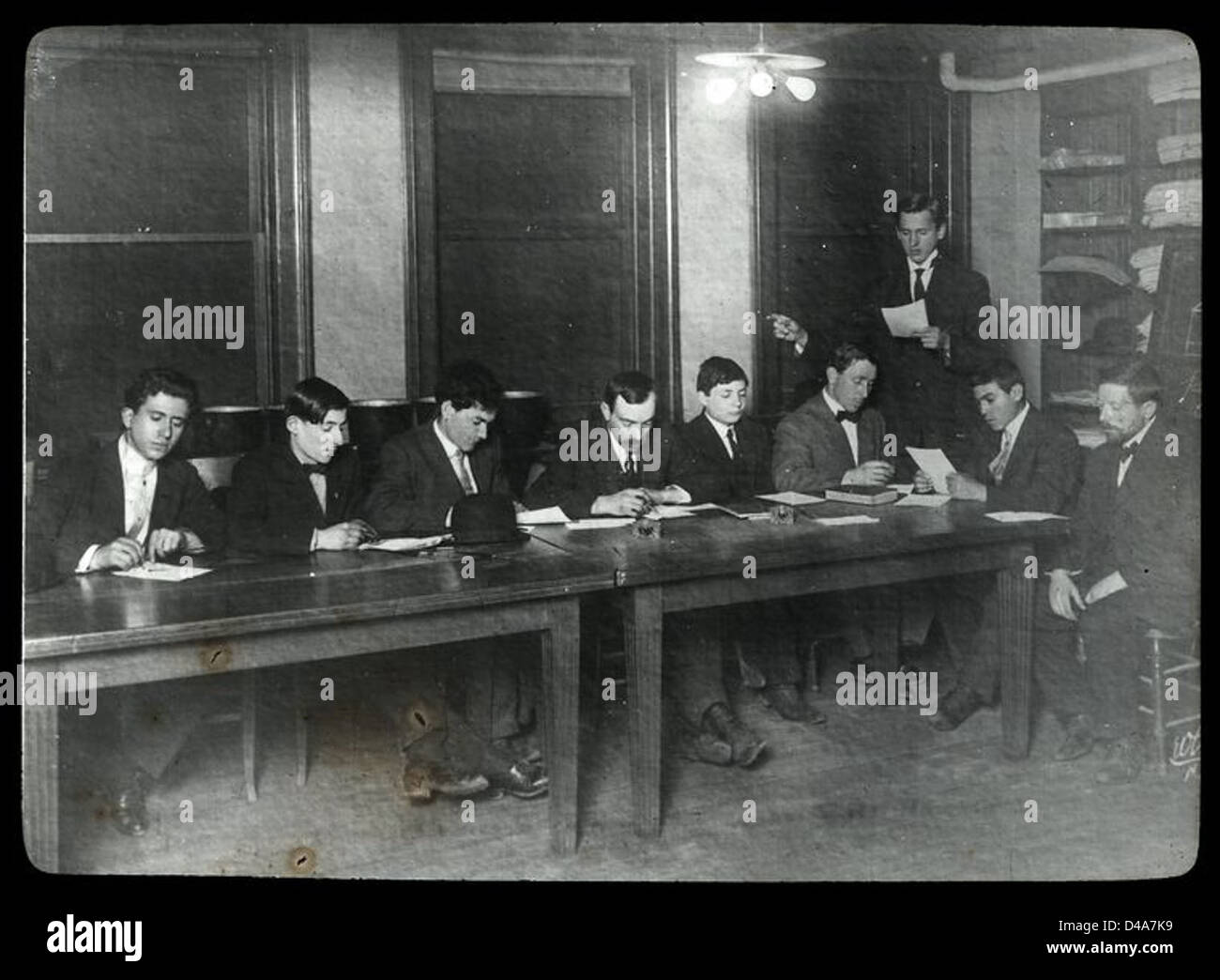 English class immigrants hi-res stock photography and images - Alamy